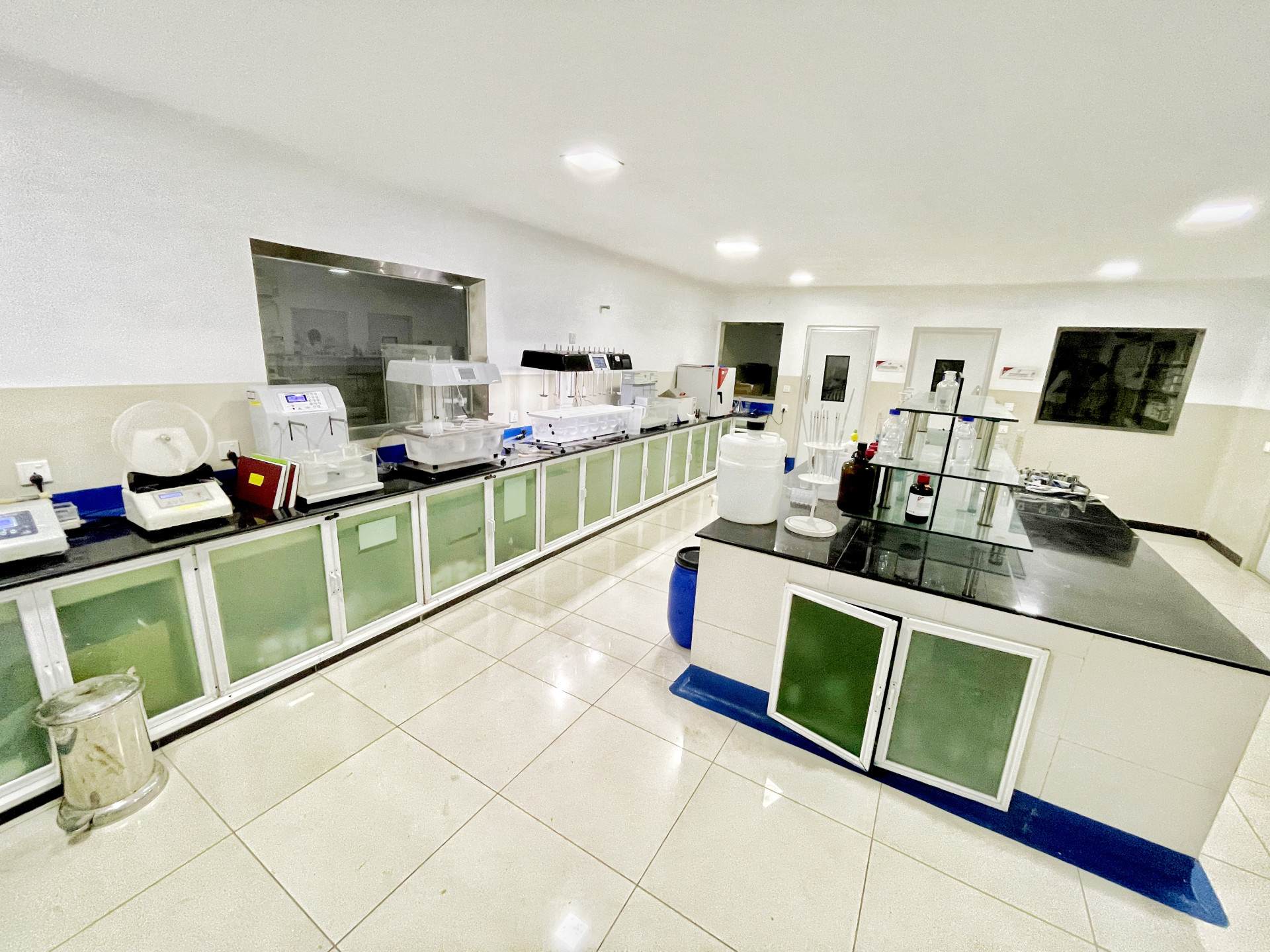 Dew-Max Pharmaceuticals